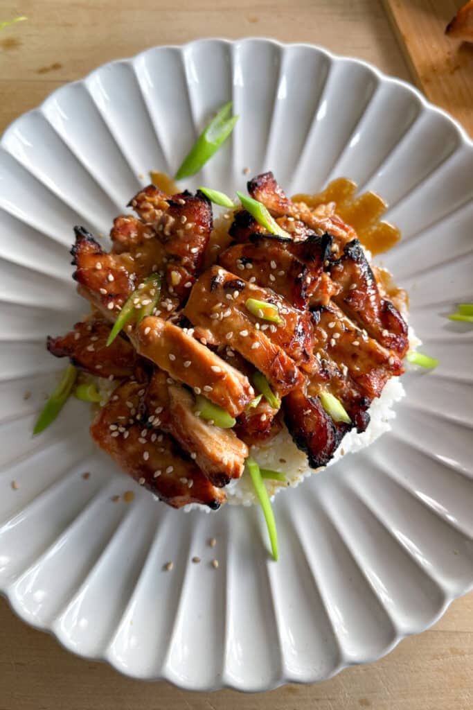Garlic Miso Chicken (8 ingredients and ready in 25 minutes)
