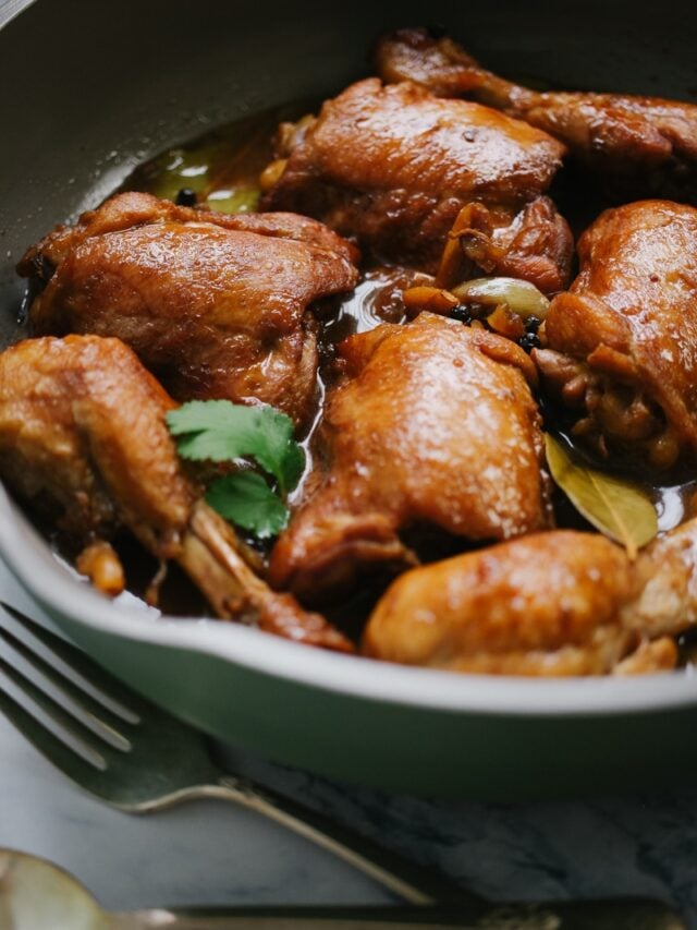 Filipino Chicken Adobo ready in 35 minutes - Eat With Carmen