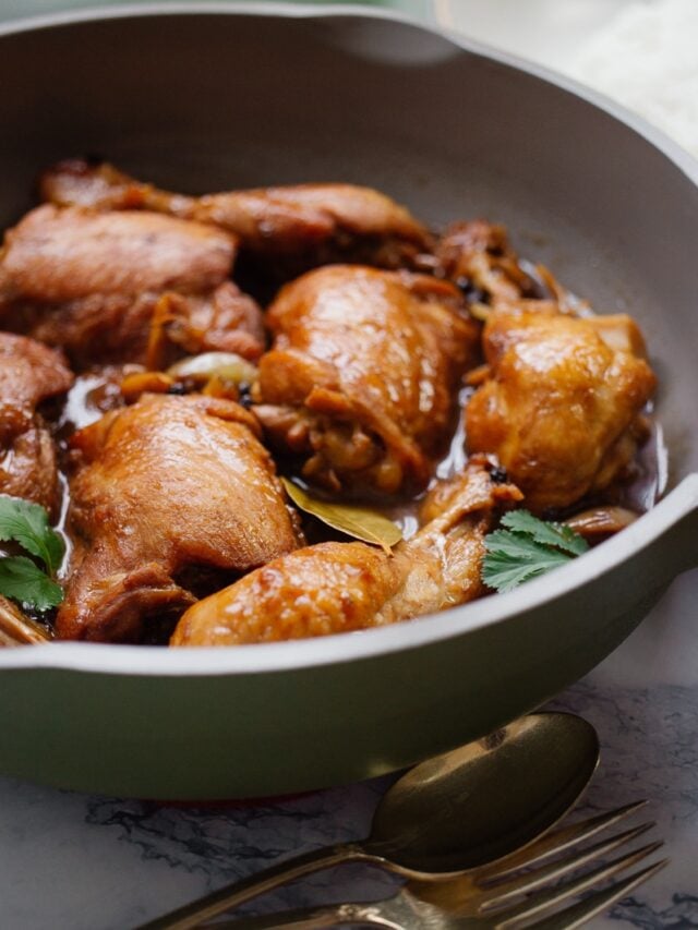The Best Classic Filipino Chicken Adobo - Ready in 30 minutes - Eat ...