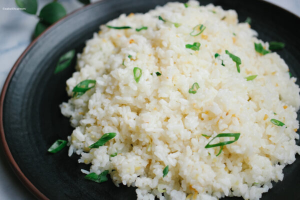 Easy Filipino Garlic Fried Rice Recipe (Sinangag)