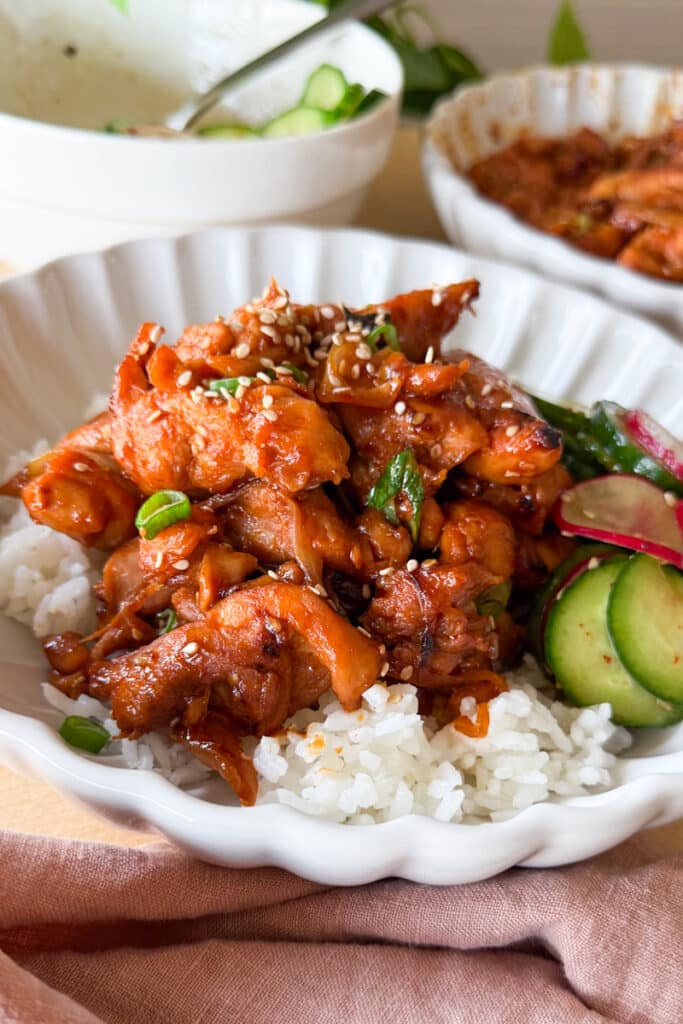 Easy Chicken Bulgogi Recipe (Dak Bulgogi)
